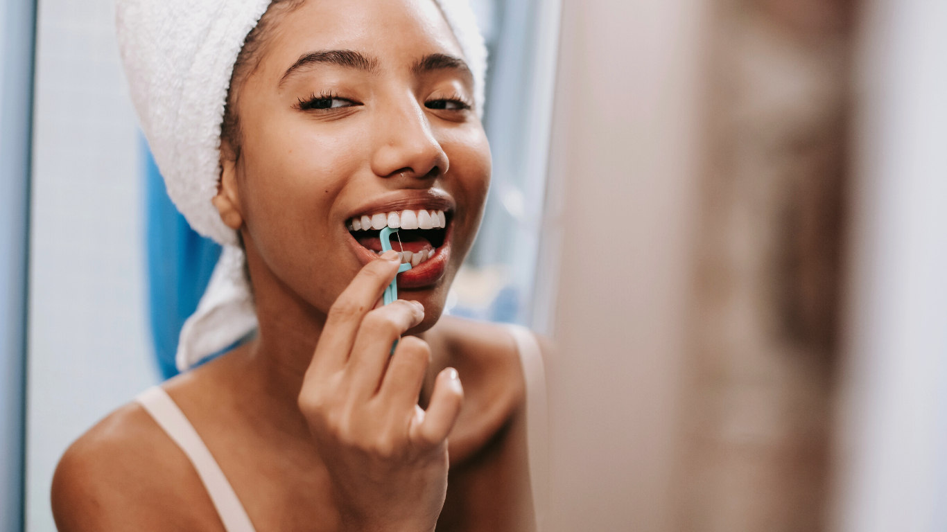 ¿Por qué salen manchas en los dientes? | Blog